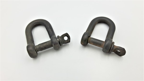 Antique plated Shackles